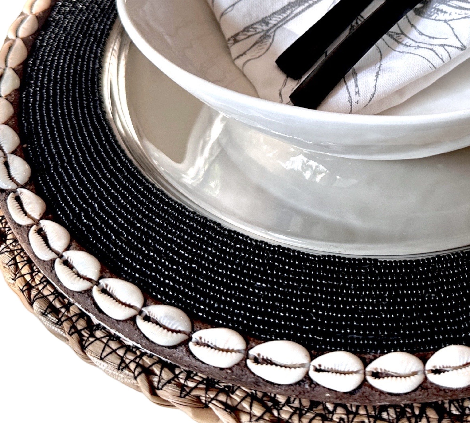 Stainless Steel Underplate - Black/Cowrie Shell – eyahomeliving